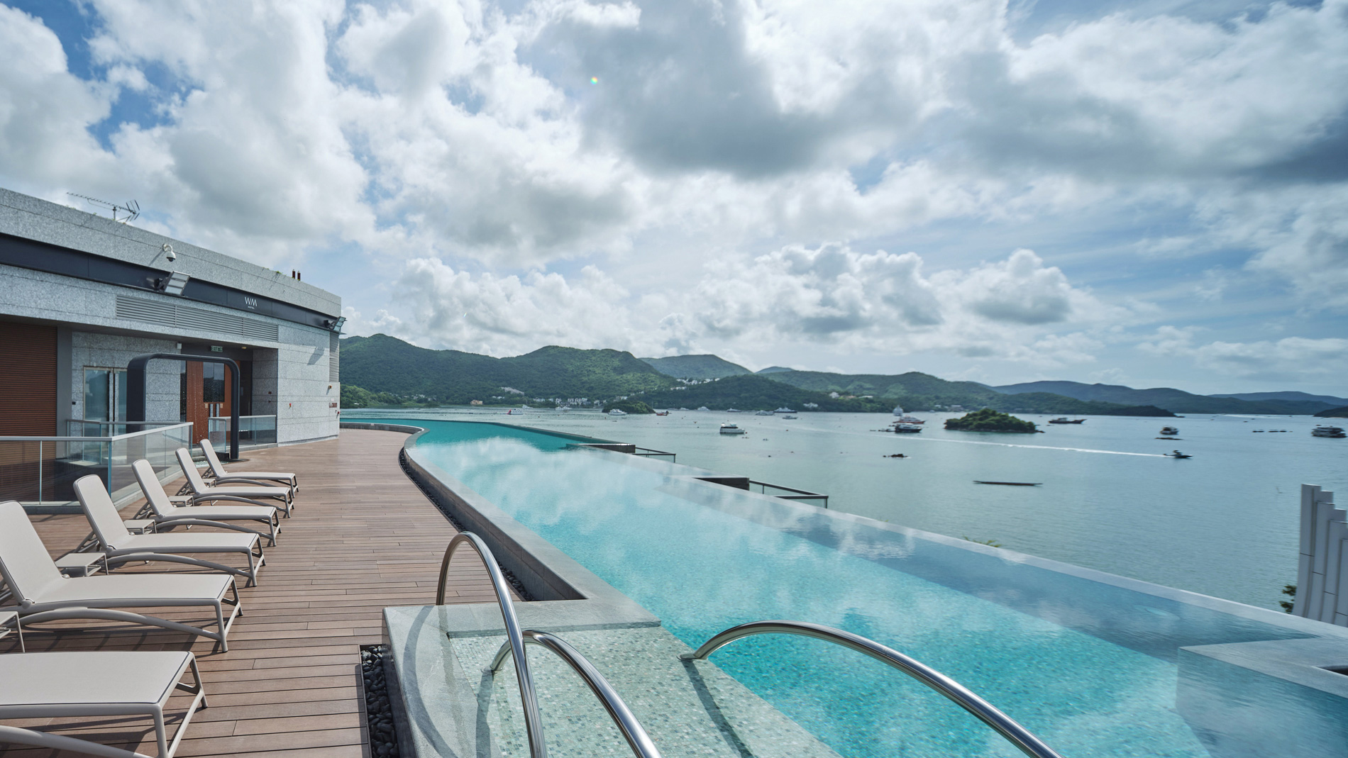 WM Hotel | A TOUCH OF PARADISE MOMENTS FROM DOWNTOWN | Sai Kung, Hong Kong